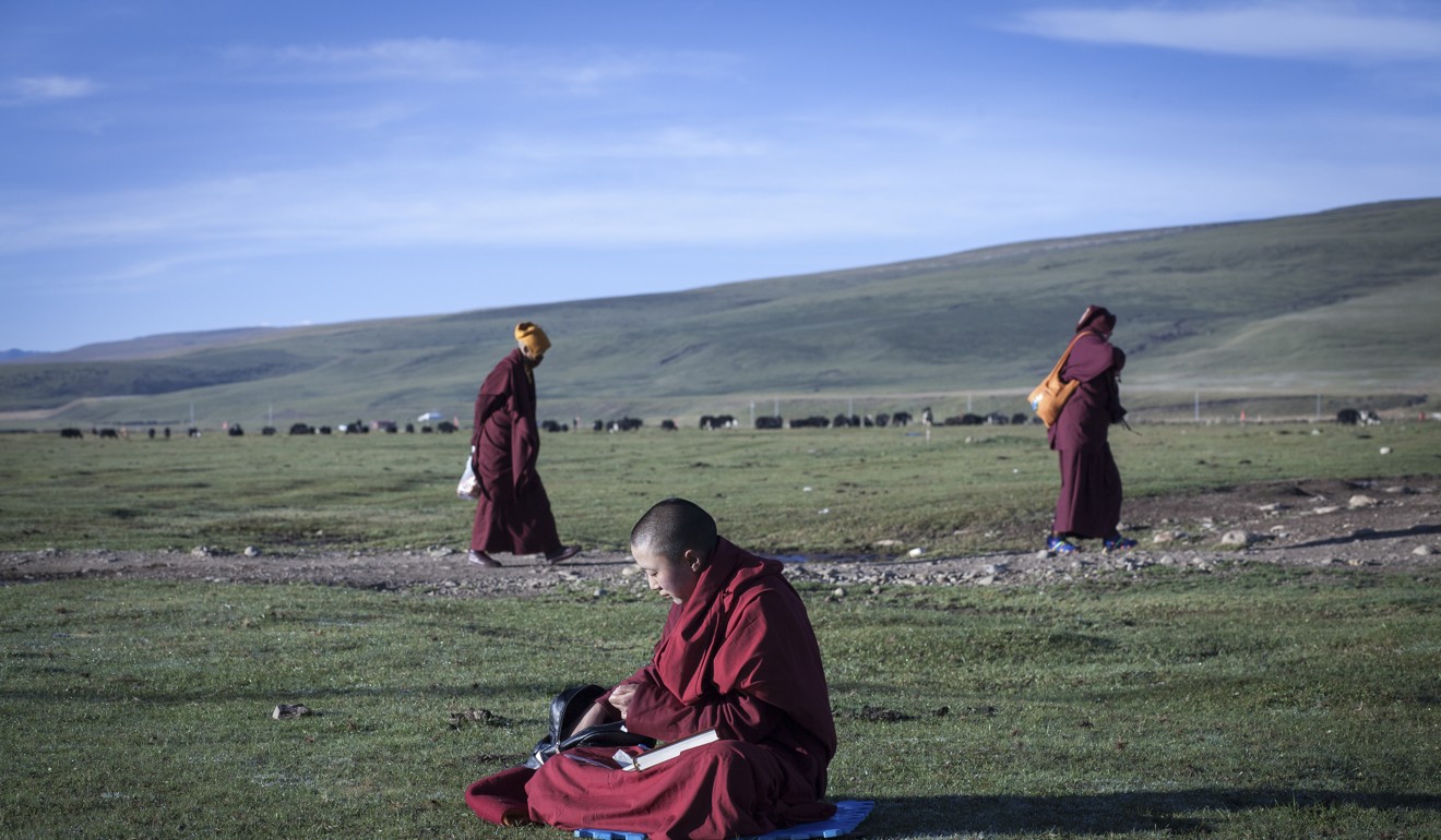 Sichuan’s remote Yarchen Gar monastery, where Buddhist monks and nuns ...