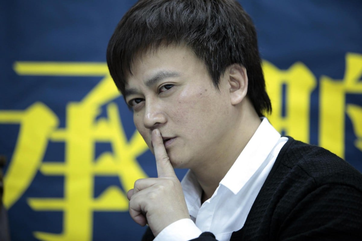 Another signing, another brawl for divisive writer Li Cheng-peng ...