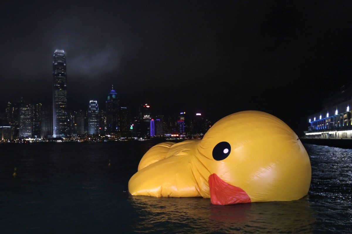 Deflated Rubber Duck's not in the soup - it needs to freshen up, say ...