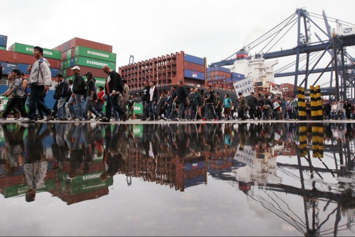 Kwai Tsing dock workers strike | South China Morning Post