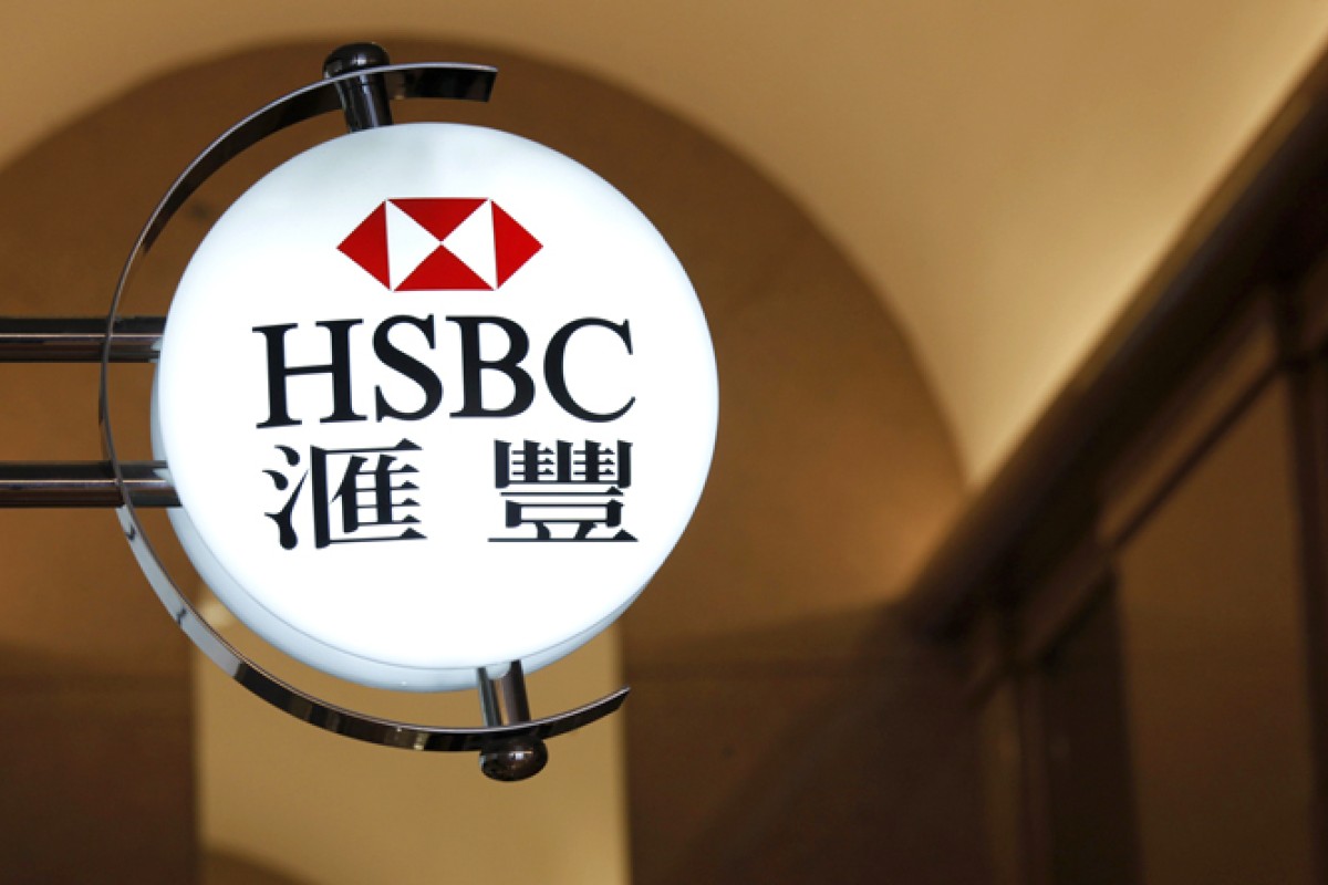 HSBC finally gives customers new ATM card after UnionPay debacle ...