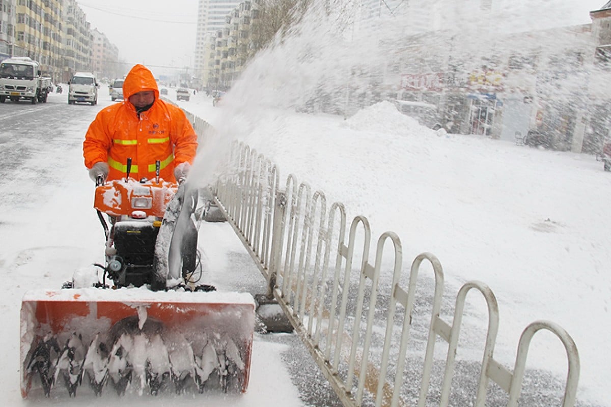 Four dead as Harbin hit by massive snowstorm | South China Morning Post