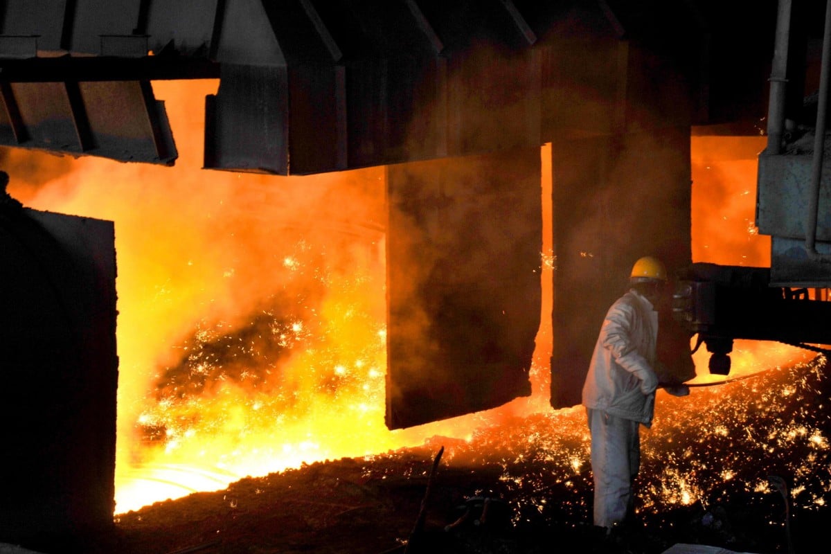 Pollution heads south to Shanghai as steel mills driven from Beijing's ...