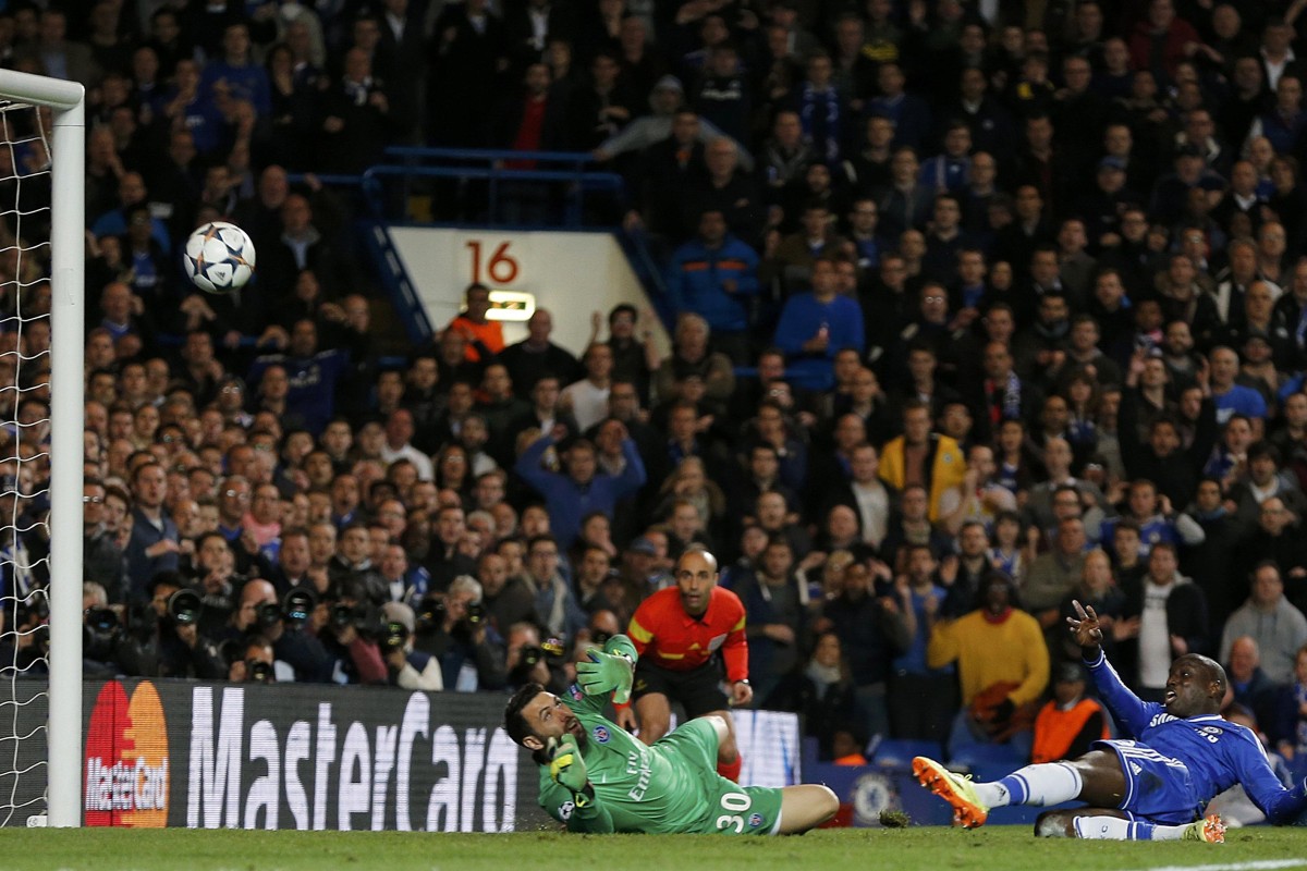 Demba Ba stuns Paris Saint-Germain as Chelsea storm into semi-finals ...