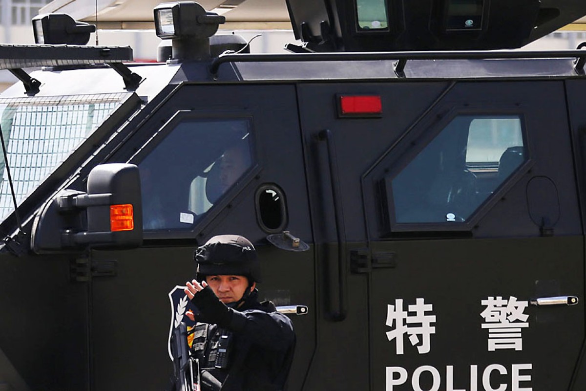 Vice-president of Xinjiang Police College, Li Yanming, subject of graft ...