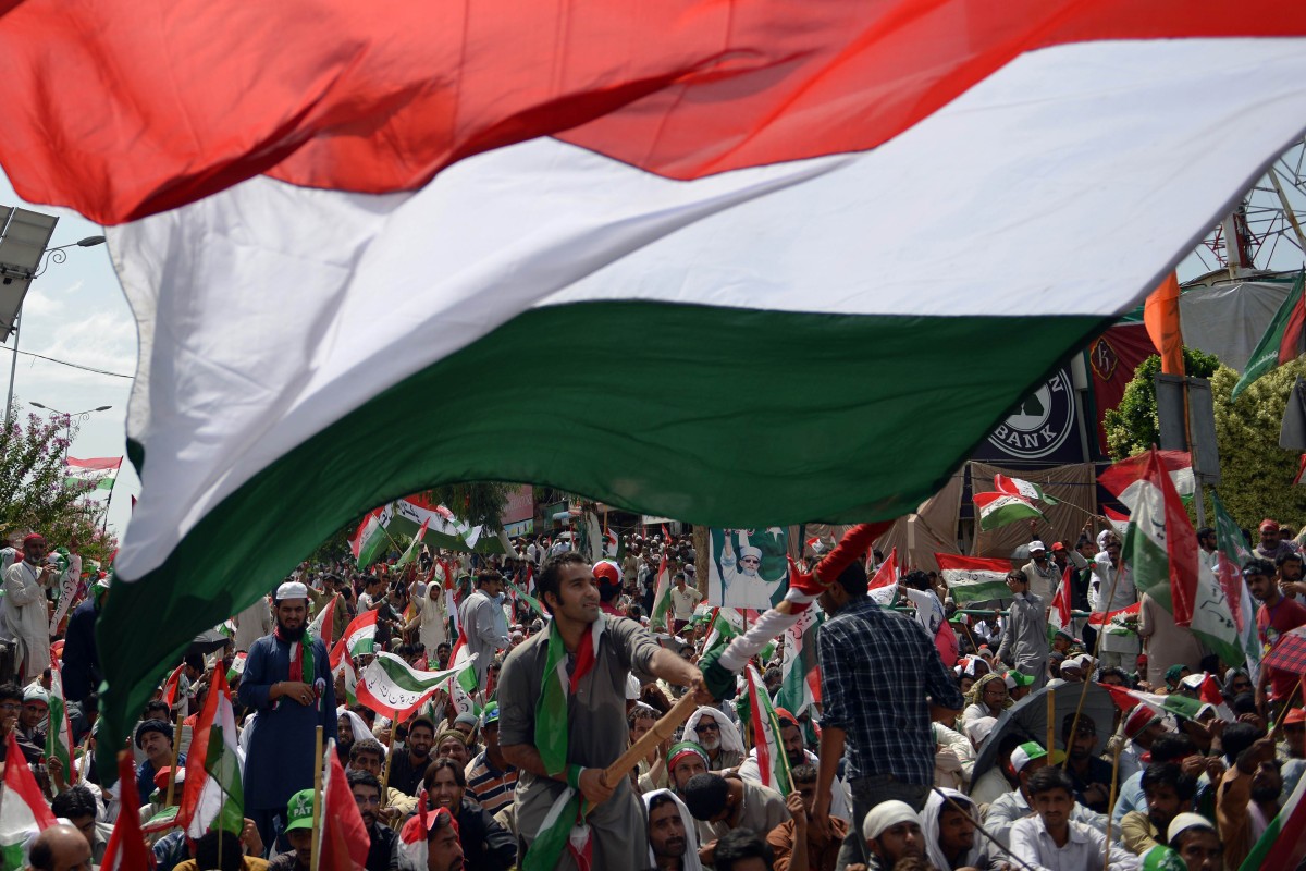 More than 20,000 rally in Islamabad, calling for Sharif to resign as PM ...