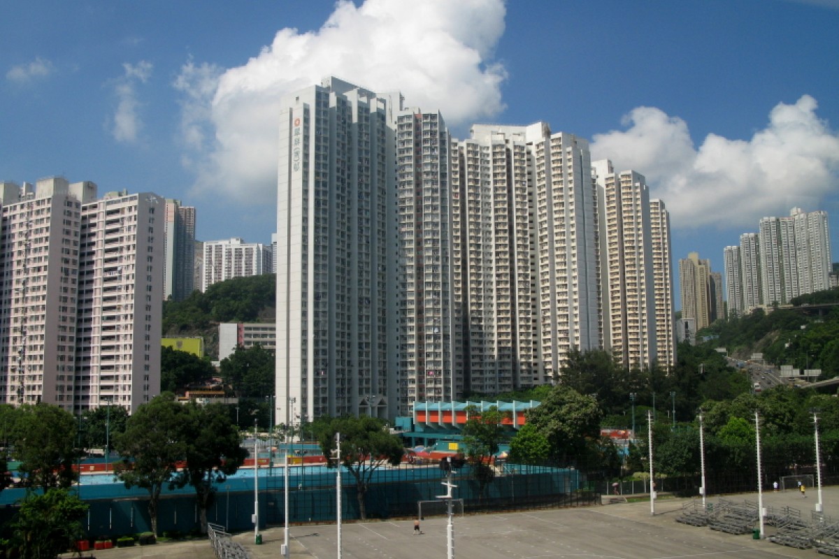Fire in Kwun Tong housing estate, killing a woman and two children ...
