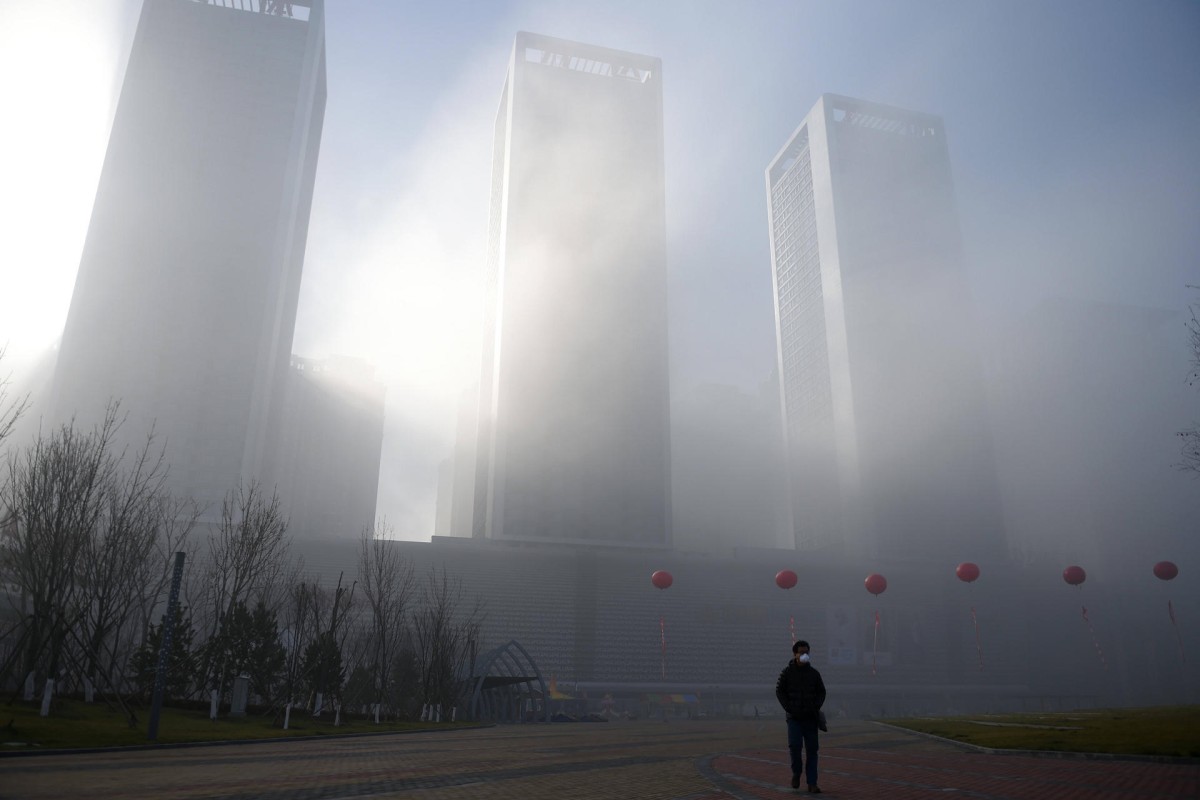 High smog alert likely as pollution goes off the charts in Beijing ...