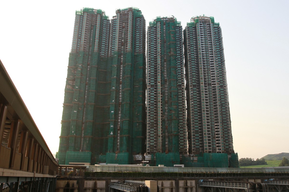 Lohas Park sale takes MTR closer to hitting homes target | South China ...
