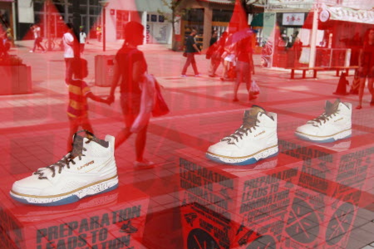 Li Ning shares fall 8.1pc on plan to raise HK$1.7 billion | South China ...