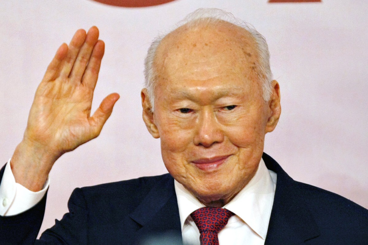 Singapore's founding prime minister Lee Kuan Yew in hospital with ...