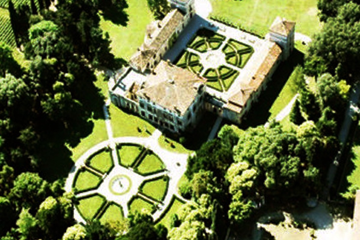 Italian Renaissance-era castle, yours for over 100 million yuan on ...