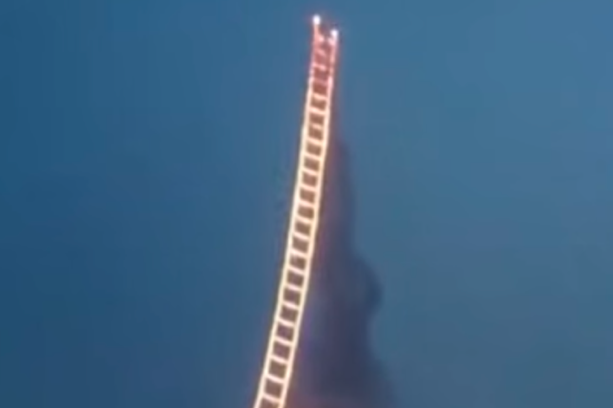 Top 5 videos of the week: From amazing 'sky ladder' fireworks to Hong ...