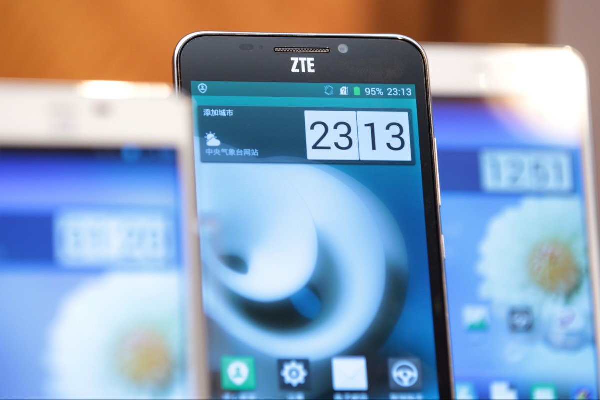 Opinion | ZTE who? China's next push is smartphone brand names in US ...