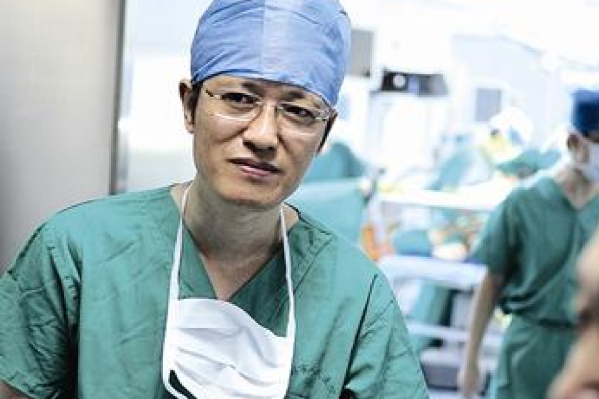 Chinese surgeon says hospitals and airlines 'must talk' after carrier ...