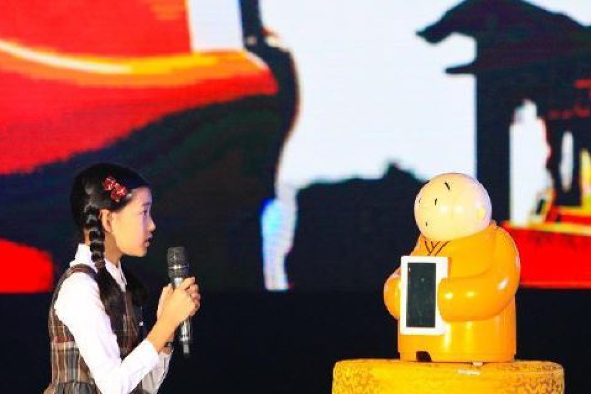Robo-monk: Buddhist temple in Beijing rolls out chatty robot hero from ...