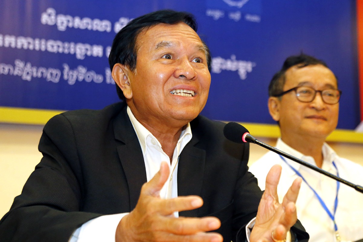 Cambodia’s opposition leader and well-known Prime Minister Hun Sen ...