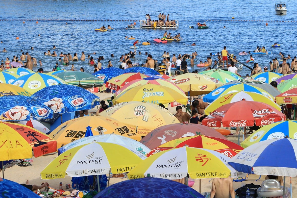 Winter is coming? Hong Kong sizzles in 30-degree temperatures on first ...