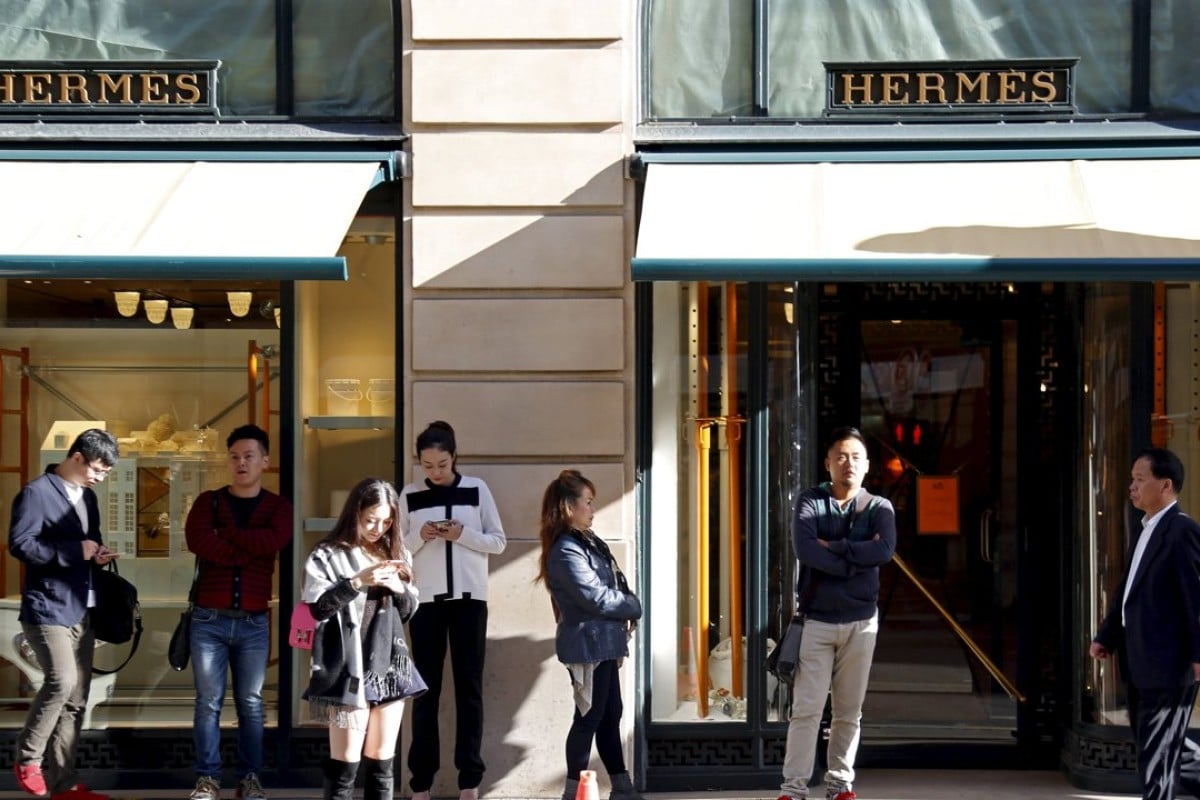 Chinese shoppers tipped to remain world’s biggest luxury spenders ...