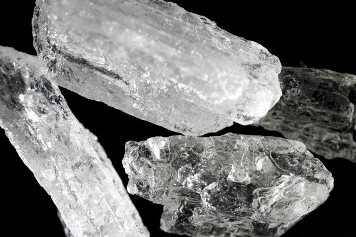 Traveller from Hong Kong arrested at New Zealand airport after HK$7.5m ...