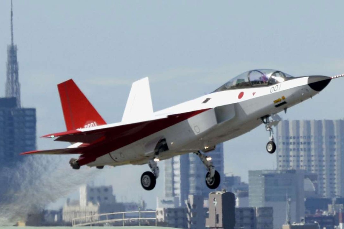 Japan’s first stealth jet makes maiden flight as hawkish PM Abe boosts ...