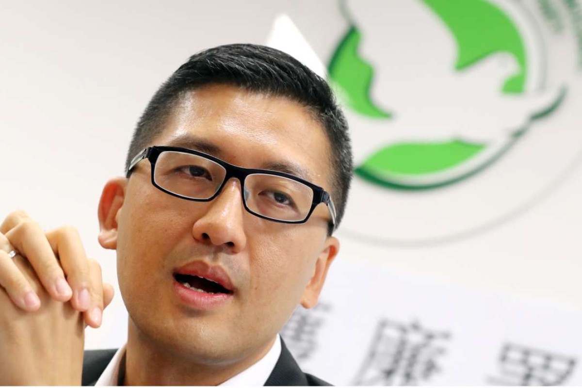 Chief executive denies any part in removal of top Hong Kong graft ...
