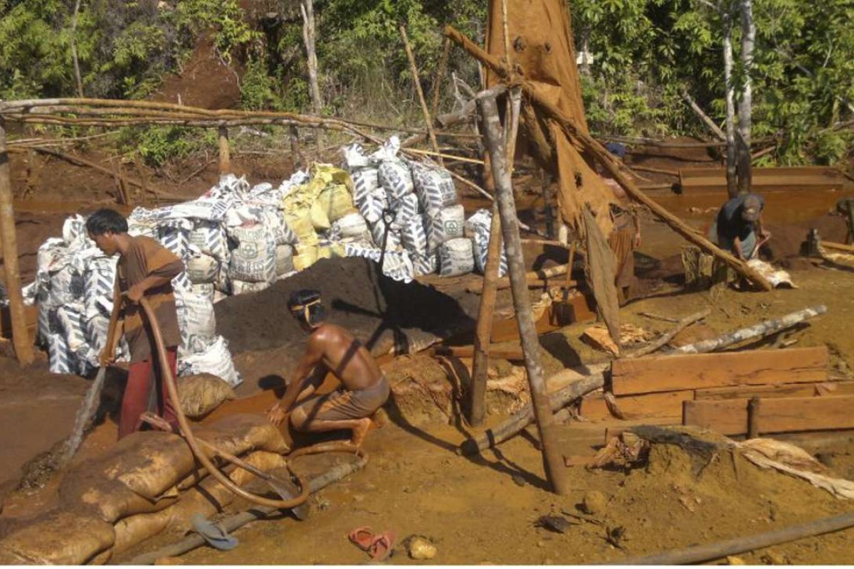 Philippine minister asks nickel miner to halt Manicani island ore ...