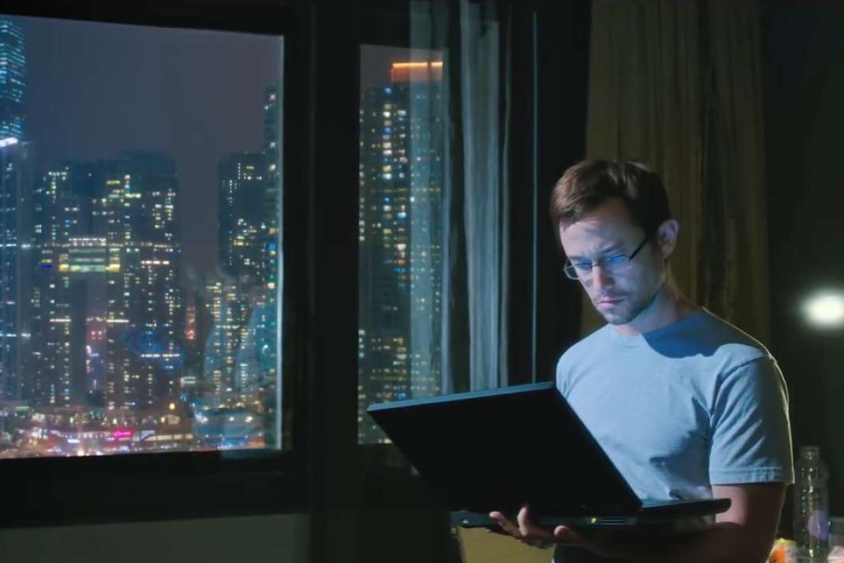 Why Oliver Stone’s new Snowden film almost never made it to theatres ...