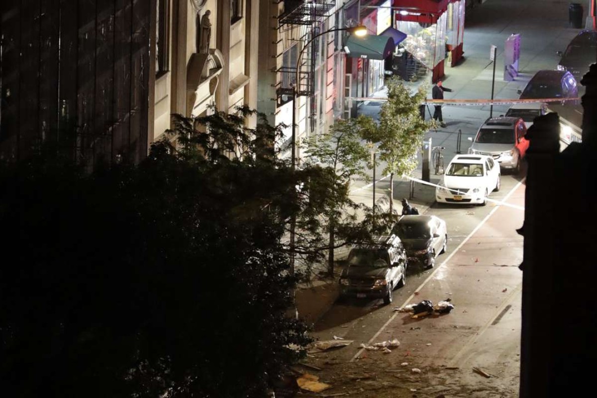 Bomb squad removes suspicious device as probe begins into Manhattan ...