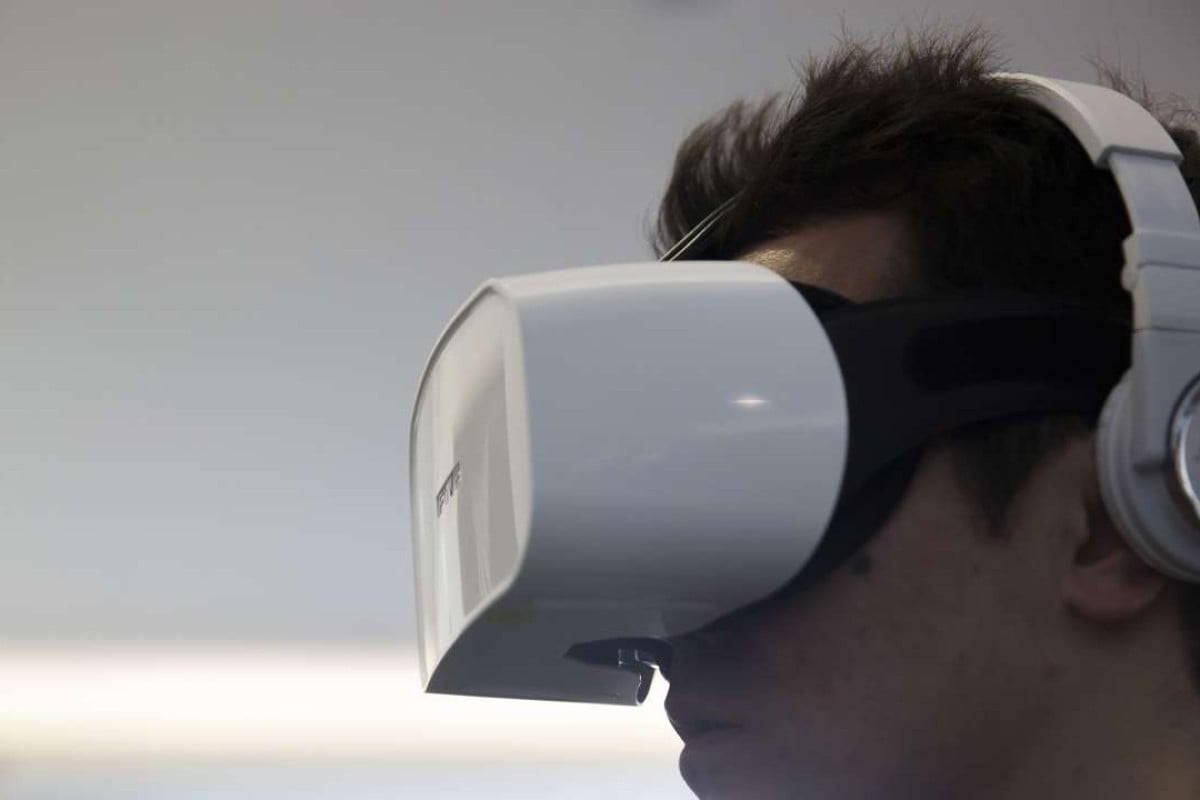 Next-generation virtual reality headset made by tiny team in Tokyo is ...