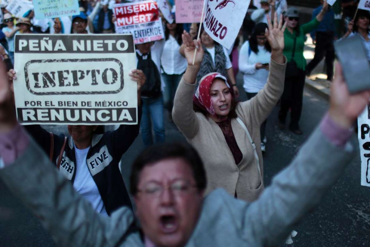 Mexican protests over petrol prices turn deadly, with widespread ...