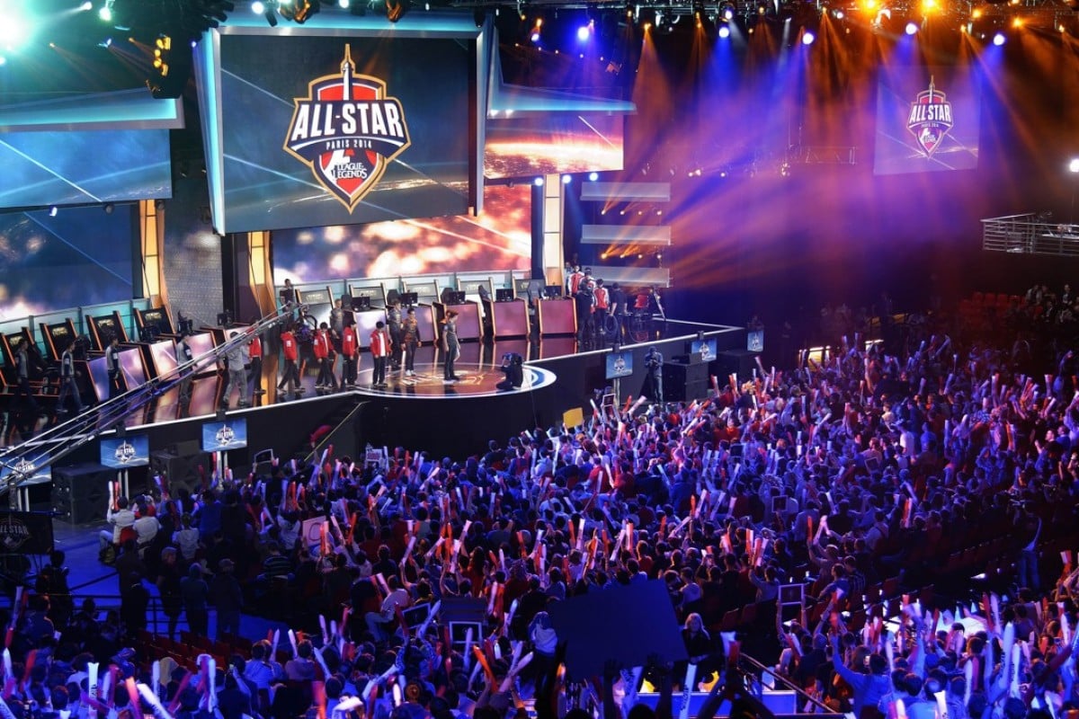 Big crowds, big bucks: a beginner’s guide to the e-sports phenomenon ...