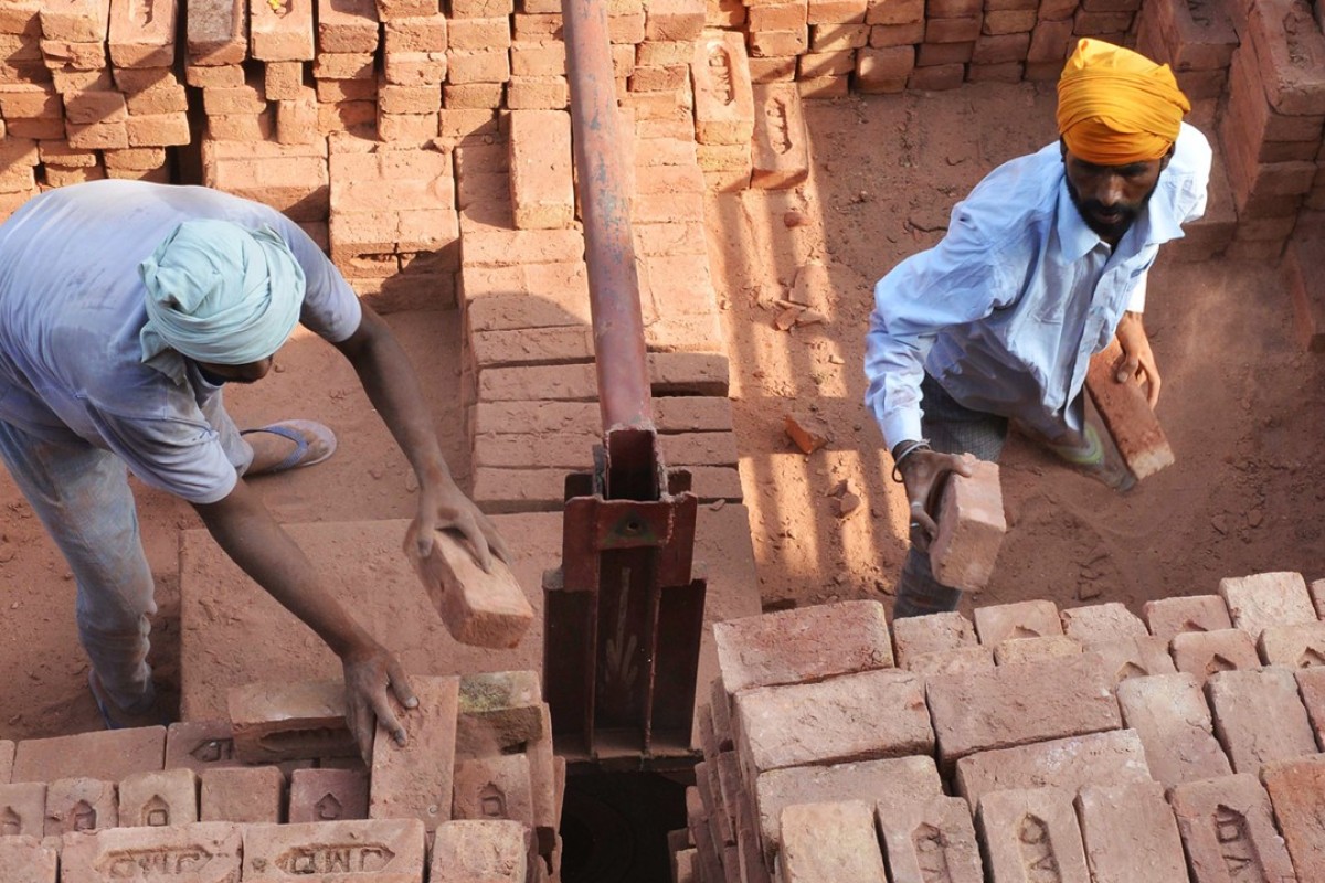 Workers at India’s punishing brick-making kilns are ‘treated worse than ...