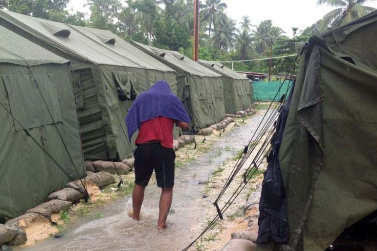 Refugees refuse to leave Papua New Guinea detention centre | South ...