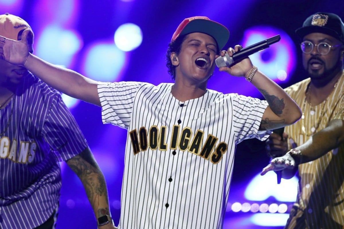 Bruno Mars talks about his 24K Magic World Tour and TV special ahead of ...