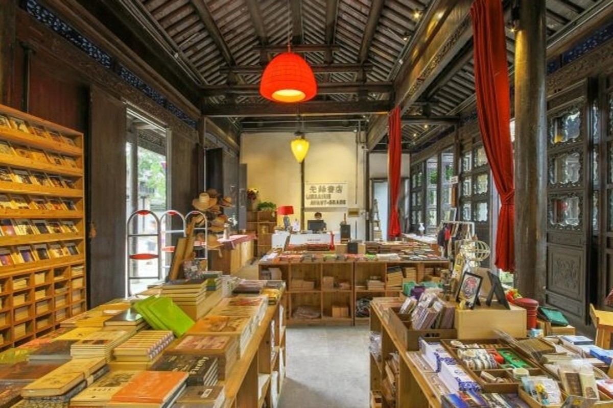 China offers cash rewards for bookshops in campaign to promote reading ...