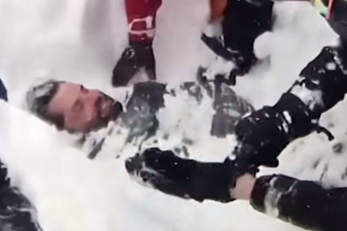 Video Moment Snowboarder Is Rescued After Being Buried By An Avalanche At California Ski Resort