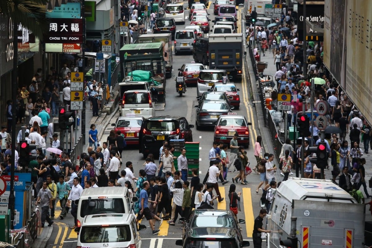 Hong Kong Central: where traffic control highlights class divide ...
