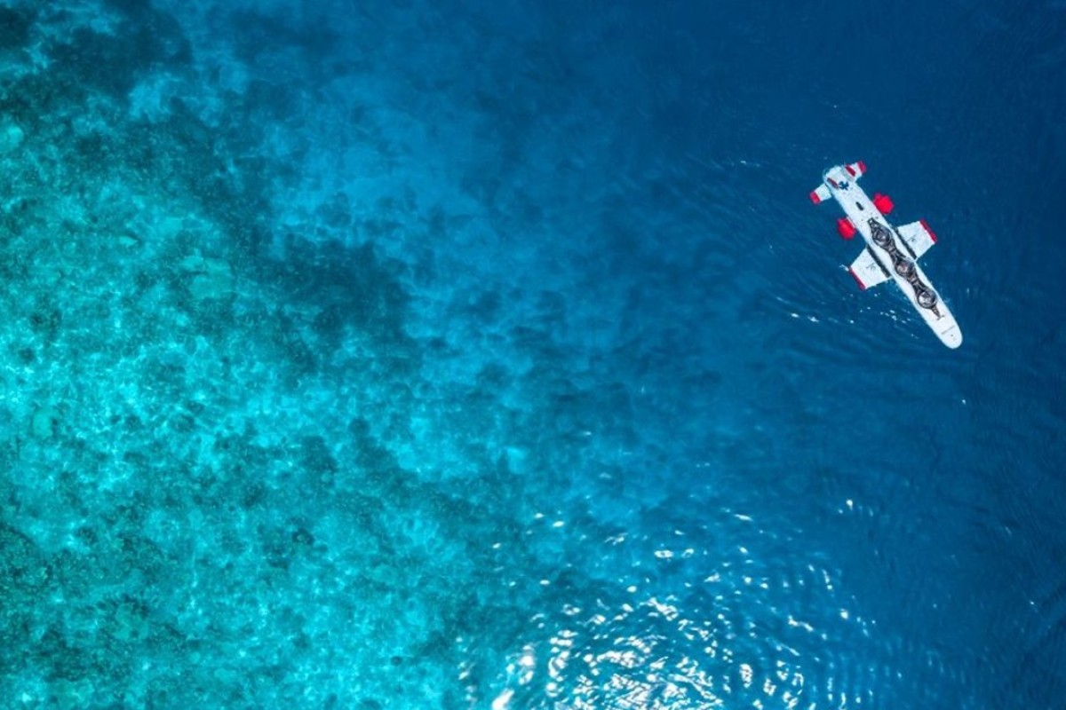 Explore the depths of the Maldives with the DeepFlight Super Falcon 3S ...