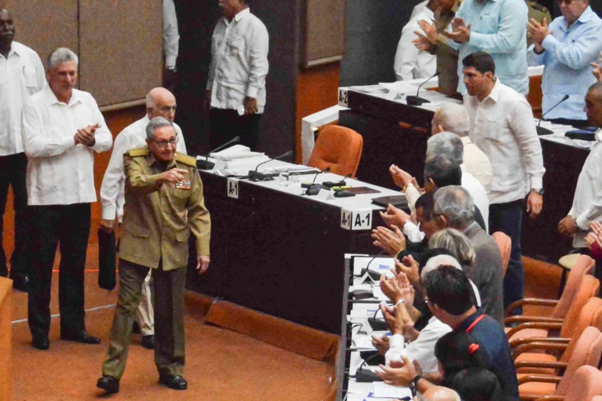 Castro proposes changes to Cuban constitution, including term limits ...