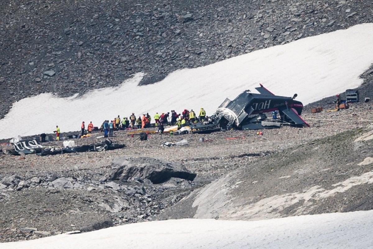 Heatwave could have caused crash of vintage plane in Swiss Alps that ...