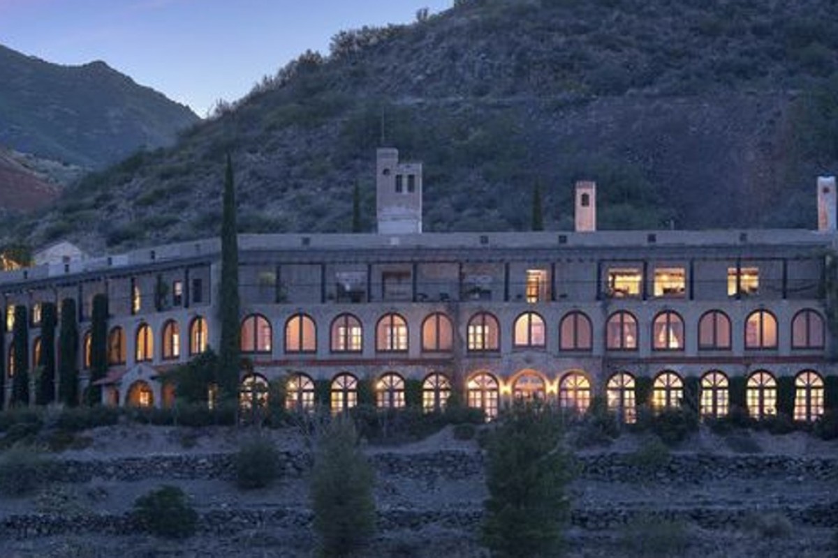 Copper miners’ hotel-turned-mansion in America could be yours for US$6. ...