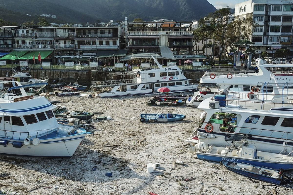 Four men stranded on yacht saved by Hong Kong marine police in heroic ...