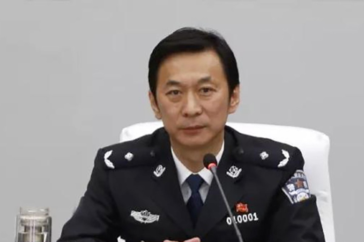 Chinese police chief kills himself after two former colleagues come ...