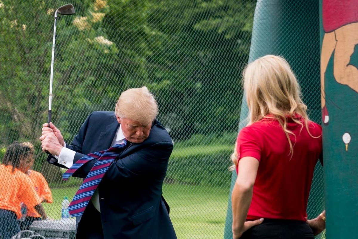 Donald Trump installed a room-sized golf simulator in his personal ...