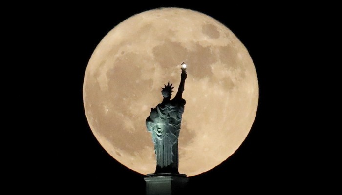 Supermoon shines bright | South China Morning Post