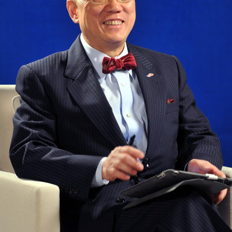 Donald Tsang goes casual for Tibet visit | South China Morning Post