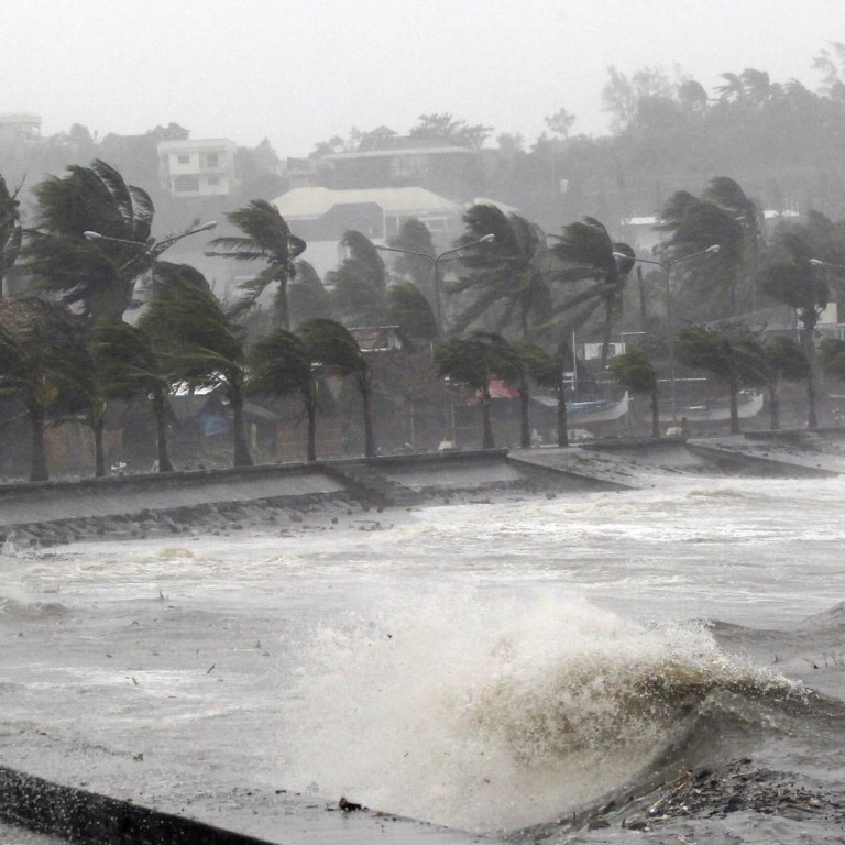 Three killed, 900,000 flee as Typhoon Hagupit lashes the Philippines ...