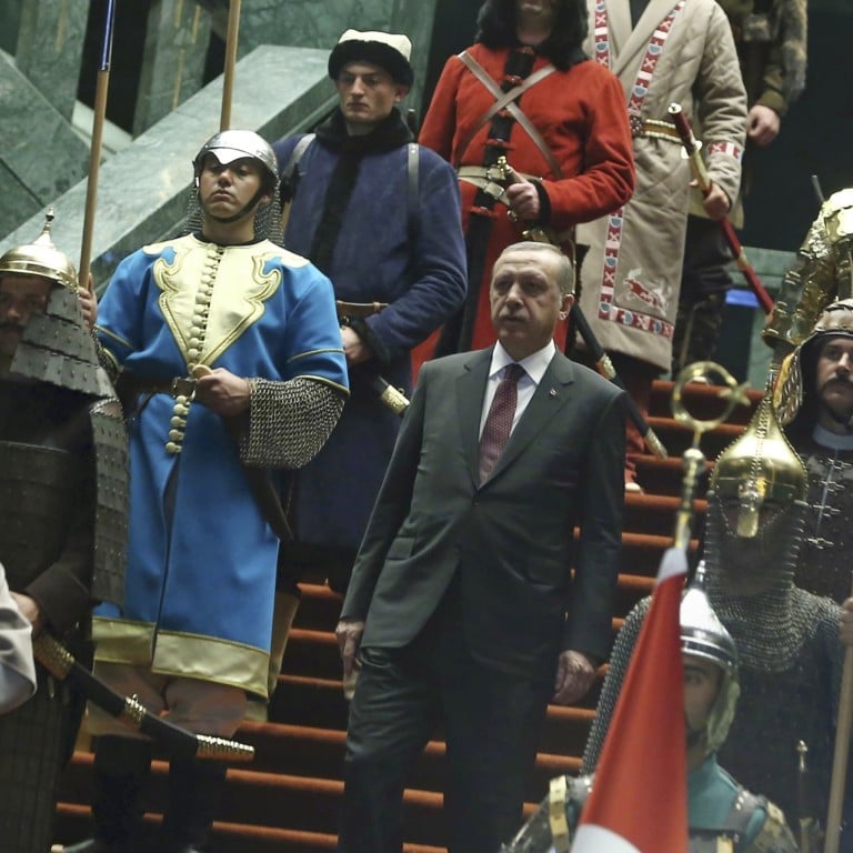 Turkish president mocked for adopting 'Lord of the Rings'-like costumes ...