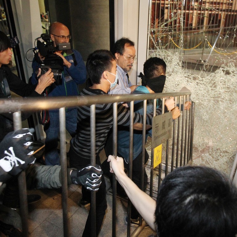 Security review at Hong Kong's Legco recommends searches of reporters ...